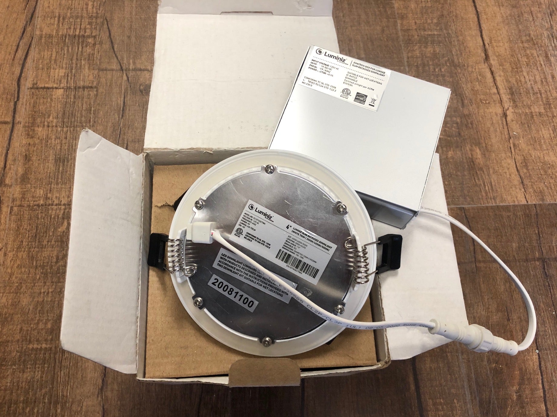 Luminiz 4 inch Potlight 3CCT Switchable(3000K/4000K/5000K) Wet Locatio ...